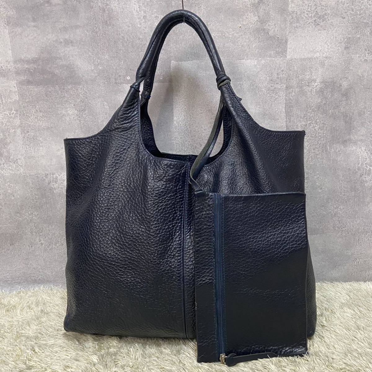 伊製 エポカウォモ EPOCA UOMO PC&A4 トートバッグ 肩掛け ハンド ビジネス 通勤 メンズ 脱着ポーチ付 レザー 高級感 ネイビー 紺(トートバッグ)｜売買されたオークション ...