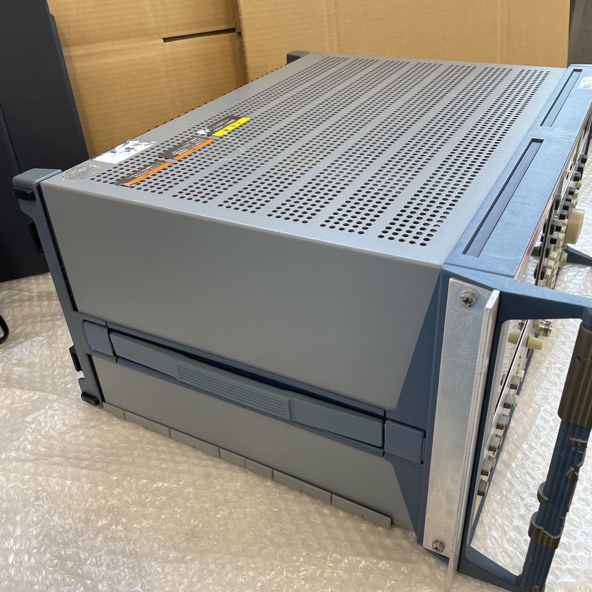 Rohde&Schwarz ESCS30 9kHz-2750MHz EMI TEST RECEIVER ローデ シュワルツ 品 電源コード付属 ...