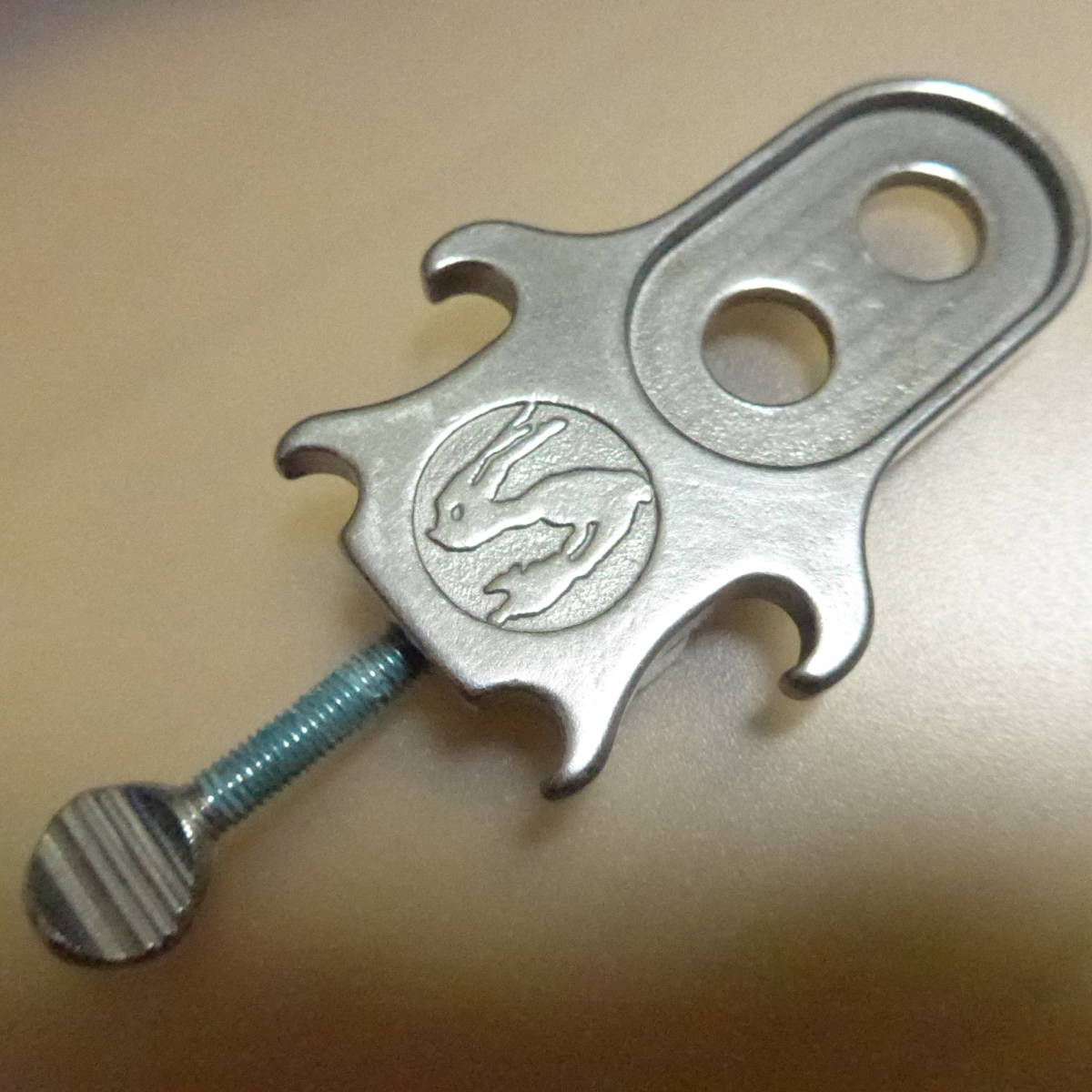 レア SURLY TUGGNUT CHAIN TENSIONER サーリー タグナットチェーンテンショナー チェーン引き(ギア、チェーン ...