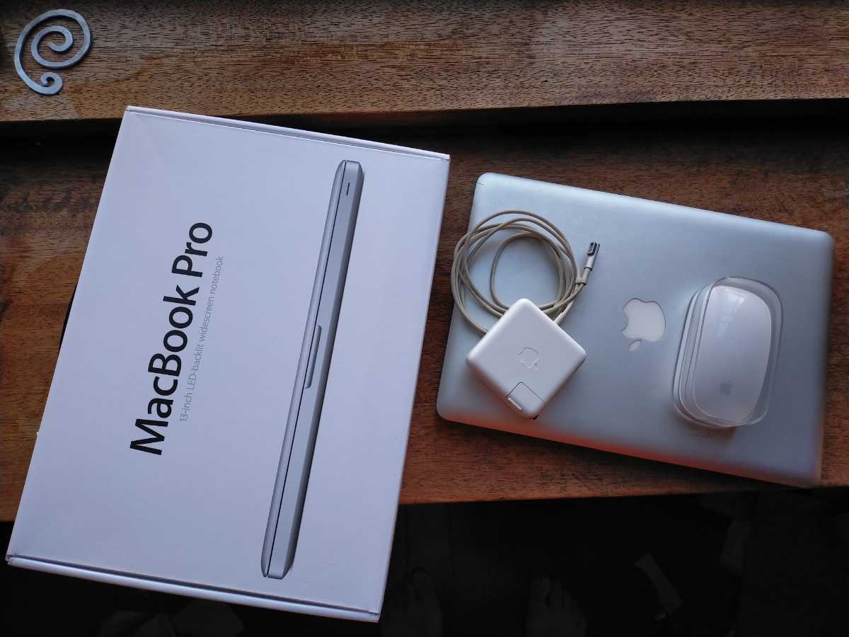 MacBook Pro Core i7 2011 SSD250GB メモリ16G Magic Mouse 箱付き(MacBook Pro ...