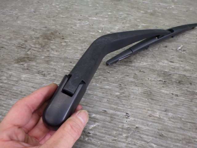 # あり H24年 ノート E12 純正 リア ワイパー アーム 28780-3VA0A ZNo:04017671(リア)｜売買されたオークション情報、yahooの商品情報をアーカイブ公開 ...