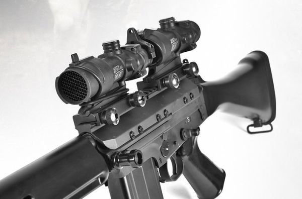 VFC 製 LAR FN FAL ガスブローバック ライフル 用 20㎜ トップマウントレール 検 G3 G36 G36K HK416 MP5 ...