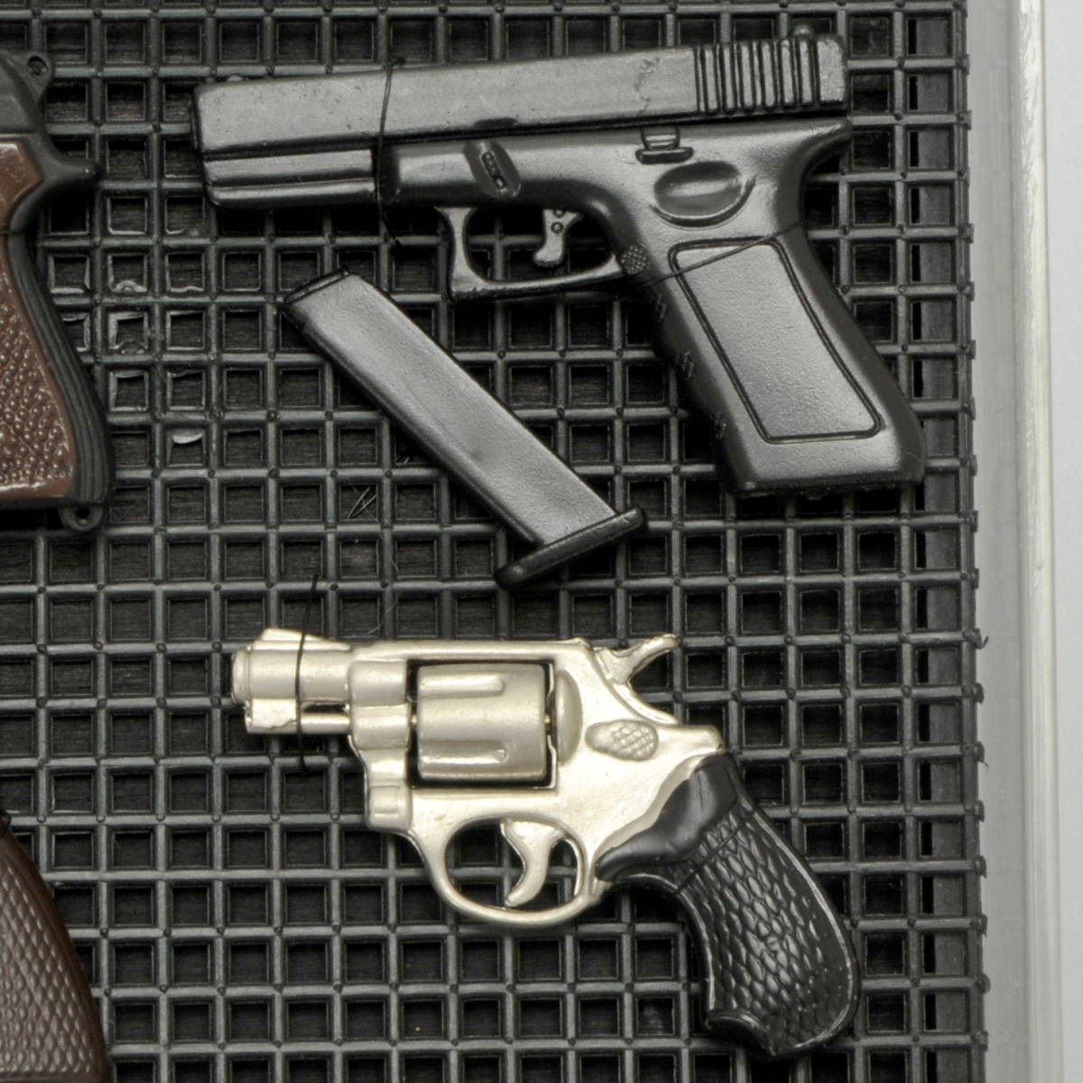 フルタ メタルガンマニア 8種 ディスプレイ仕様 Furuta METAL GUN MANIA 金属製 ミニチュア拳銃 ミリタリー(モデルガン ...