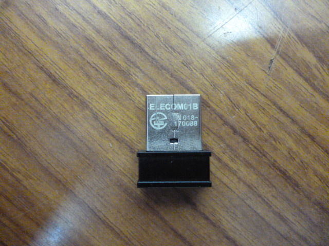 198円 送料185円 ELECOM USBレシーバー ELECOM01B の保管品 が現在は動作未チェックの為ジャンク扱い お願いします ② ...