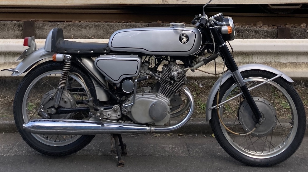 CR93レプリカ 作成用タンク / サイドカウル用ステッカー CB93用 デカール(ホンダ用)｜売買されたオークション情報、yahooの商品情報をアーカイブ公開 - オークファン（aucfan ...