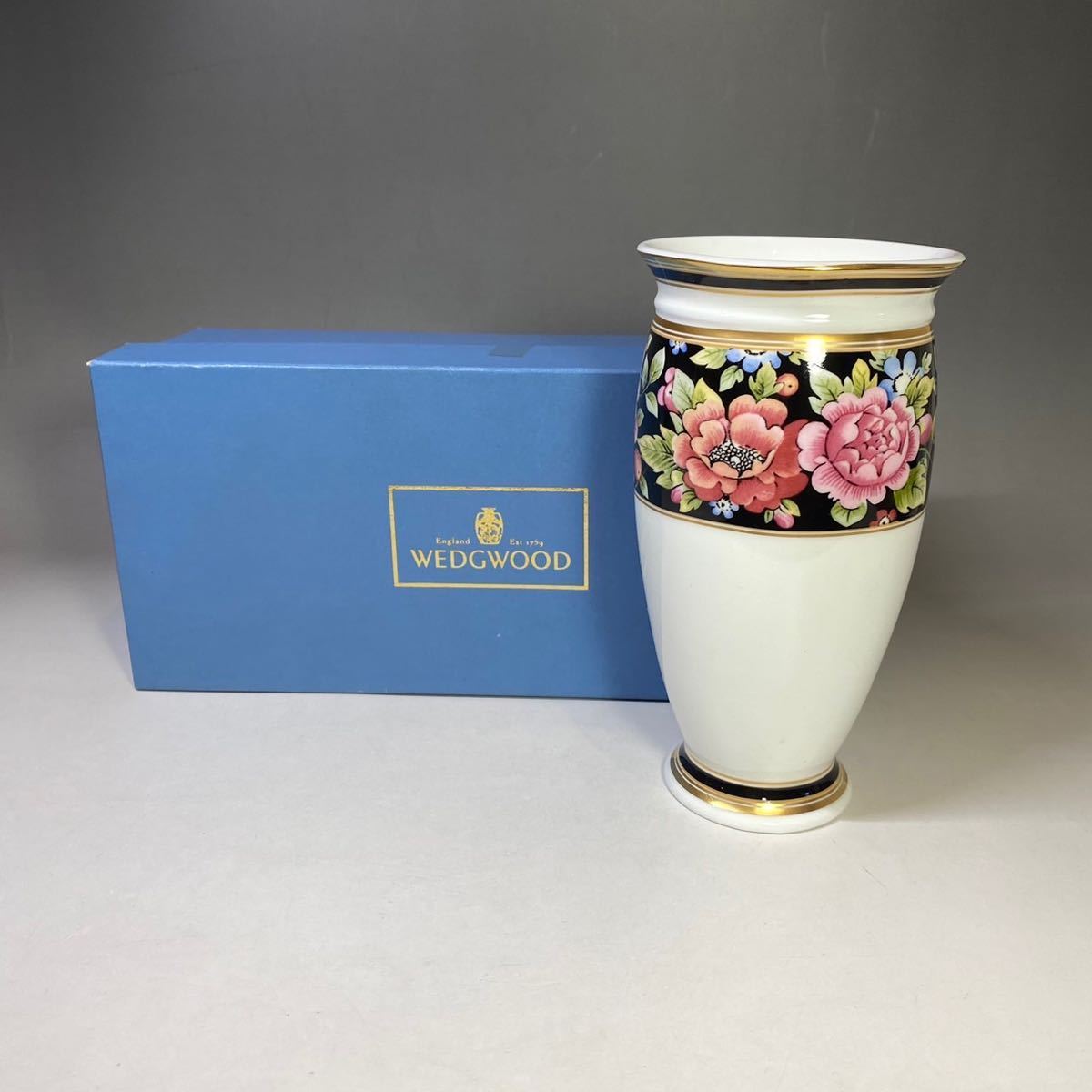 ウェッジウッド WEDGWOOD 花瓶 フラワーベース クリオ CLIO インテリア(ウェッジウッド)｜売買されたオークション情報、yahooの商品情報をアーカイブ公開 - オークファン ...