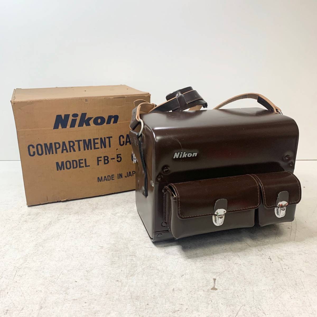 SB16 箱付き 日本光学 ニコン Nikon ガゼットケース FB-5 Compartment case レトロ 革 カメラカバン カメラ ...