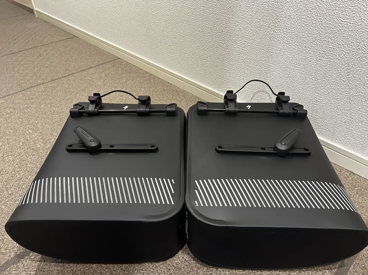 specialized スペシャライズド Tailwind テイルウィンド パニアバッグ ブラック(リアバッグ)｜売買されたオークション情報、yahooの商品情報をアーカイブ公開 ...