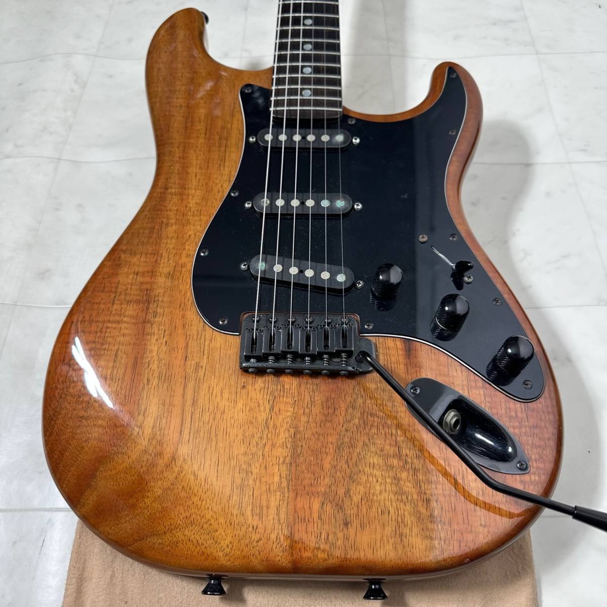 Schecter USA 1987年 Stratocaster Type Ebony タップ機能 アーム ソフトケース付 シェクター(シェクター)｜売買されたオークション情報、yahooの商品 ...