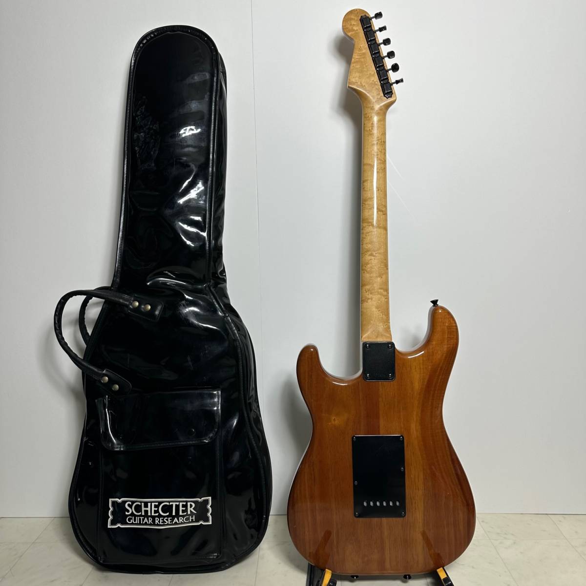 Schecter USA 1987年 Stratocaster Type Ebony タップ機能 アーム ソフトケース付 シェクター(シェクター)｜売買されたオークション情報、yahooの商品 ...