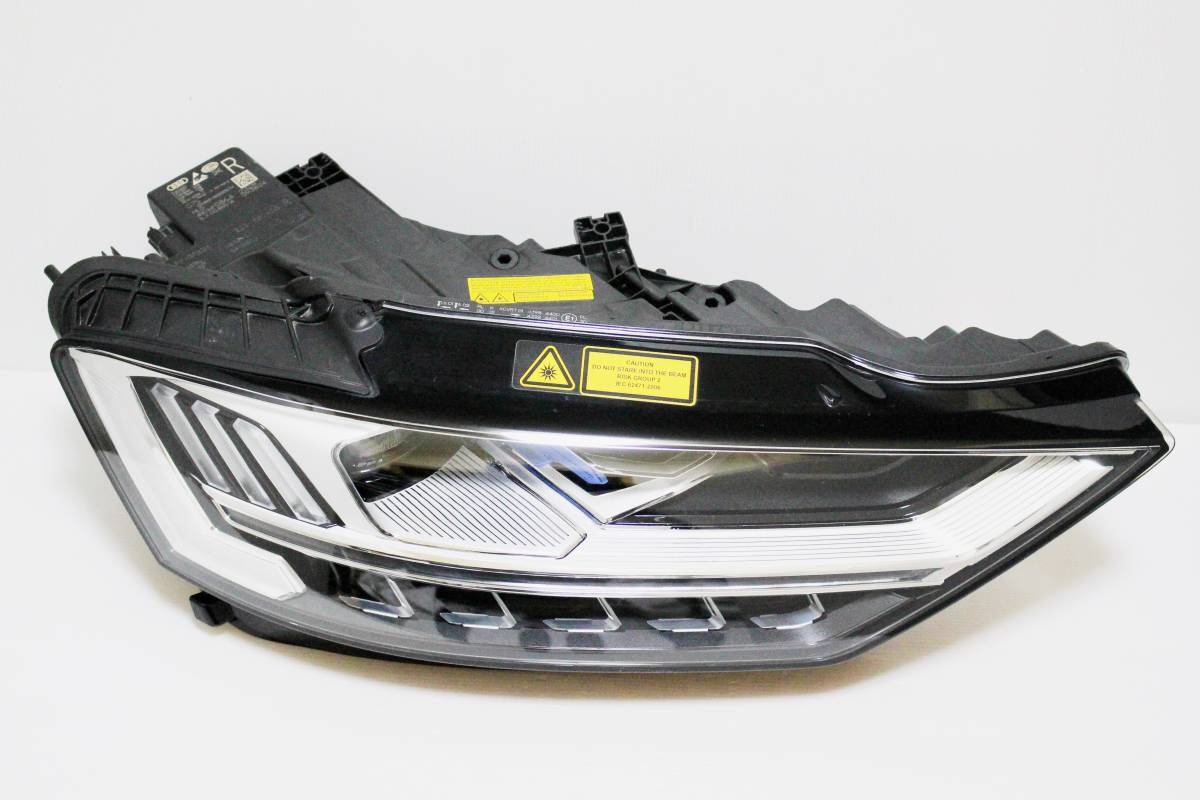 /良品 アウディ A8 D5 F8/F8CZSF/F8CXYF 純正 右 LED ヘッドライト 4N0.941.086.A ...