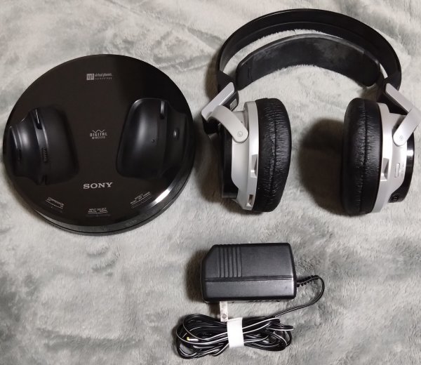 SONY ソニー MDR-DS6000 5.1ch デジタルサラウンドヘッドホンシステム ワイヤレス ヘッドホン(ソニー)｜売買されたオークション情報、yahooの商品情報をアーカイブ公開 ...