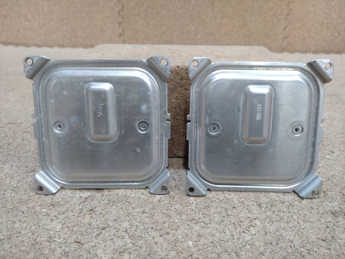 日産 リーフ ZE1 キャラバン NV350 E26 後期 LED ヘッドライト コンピューター 2個 260558992C R6-1125A ...