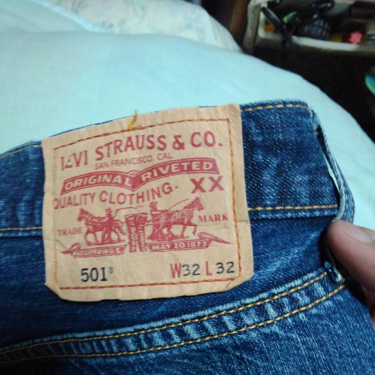 リーバイス501 levis501 フィリピン製 W32L32 ジーンズ(W32)｜売買されたオークション情報、yahooの商品情報をアーカイブ公開 - オークファン（aucfan.com）