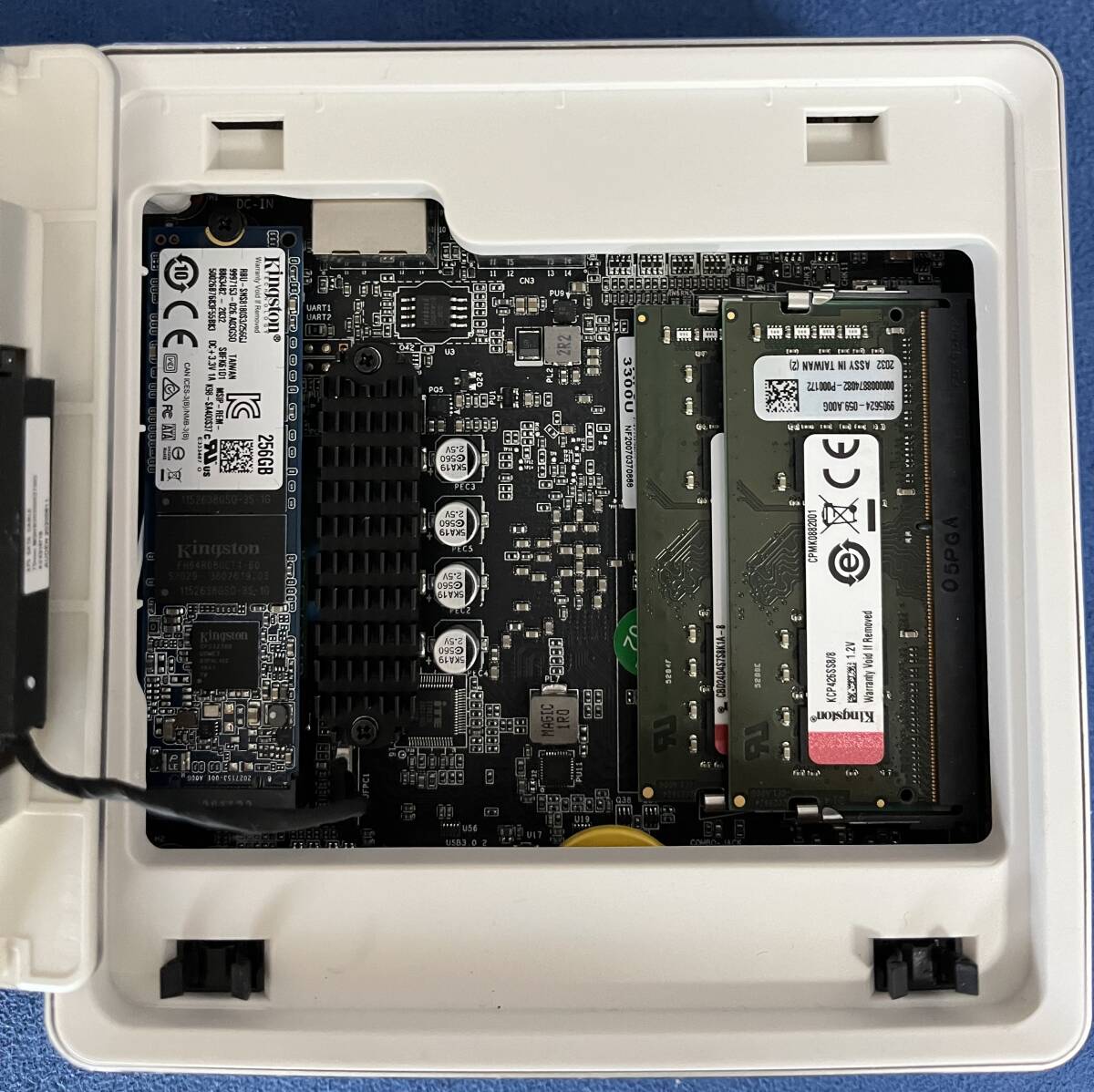 Windows10 小型パソコン MINISFORUM DeskMini UM300 ミニPC AMD Ryzen3 3300U クアッドコア ...