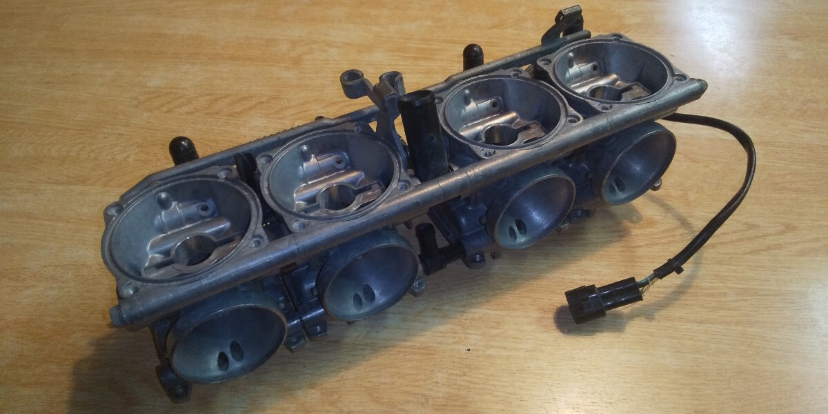 カワサキ ゼファーχ 純正キャブレターボディー G238 ZR400G O/H部品取り検 ケイヒン ゼファー400 Z1 Z2 ゼファー750 ...
