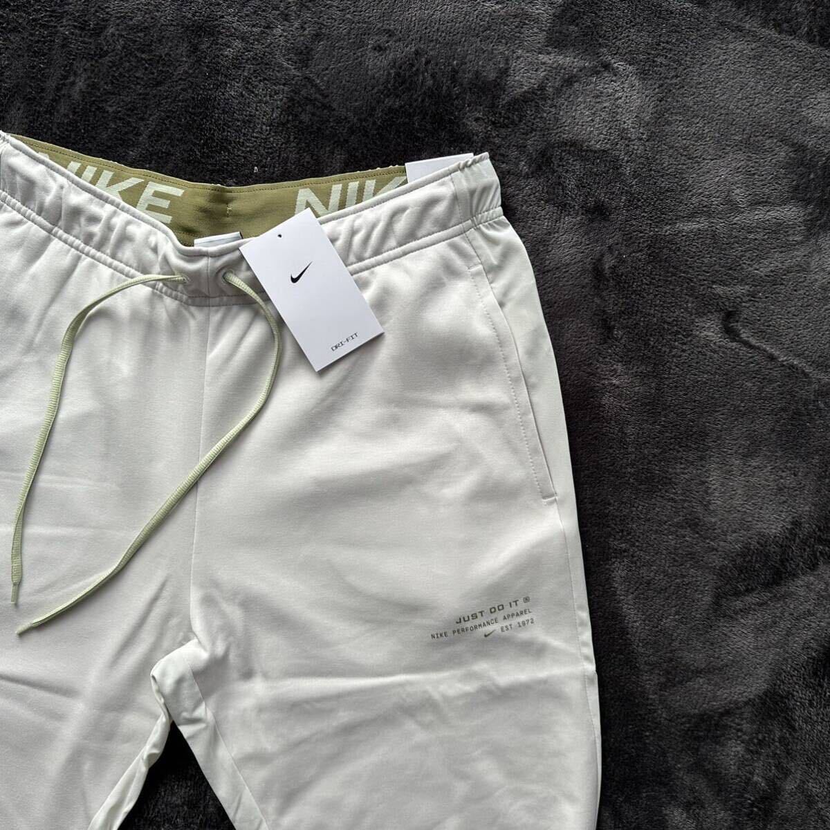 格安送料 Mサイズ NIKE ナイキ スウェット ボトムス ジョガーパンツ トレーニング テーパード ウーブン ジャージ 軽量 DV8011-072(その他)｜売買されたオークション情報 ...