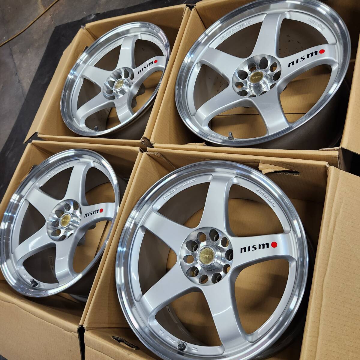 ニスモ LMGT4 GT－Rサイズ 絶版品 程度 GTR GT-R nismo ニスモ LM GT LMGT RAYS 鍛造 TE37 ...