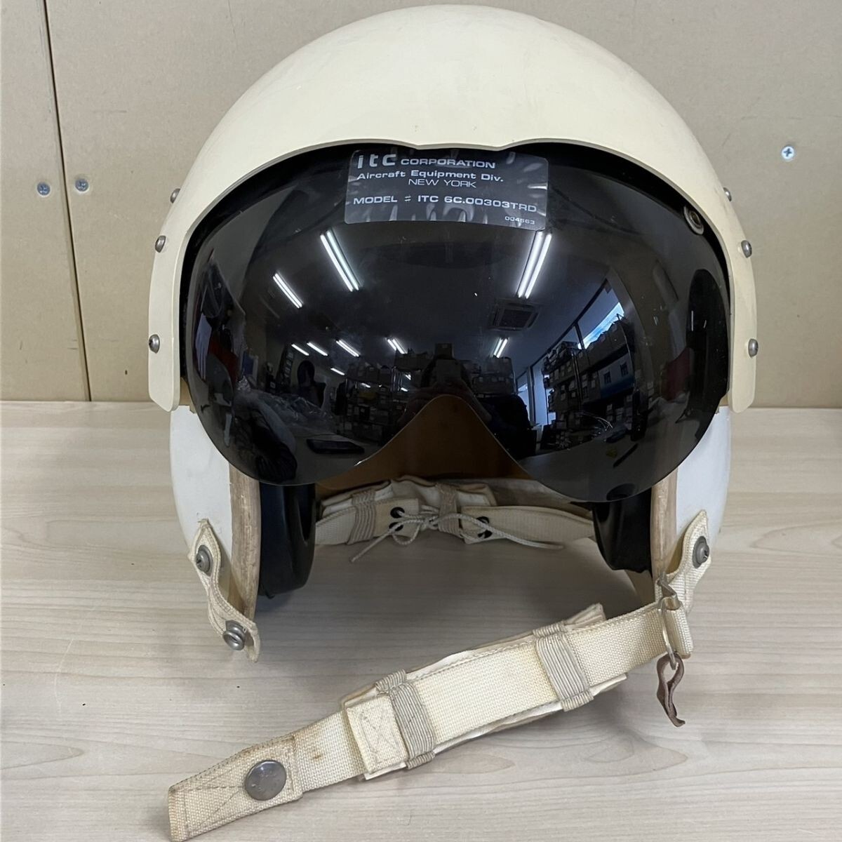 L415-T20-1904 フライトヘルメット2個セット itc コーポレーション パイロットヘルメット 航空用 ホワイト ブラック(ヘルメット)｜売買されたオークション情報、yahooの商品 ...