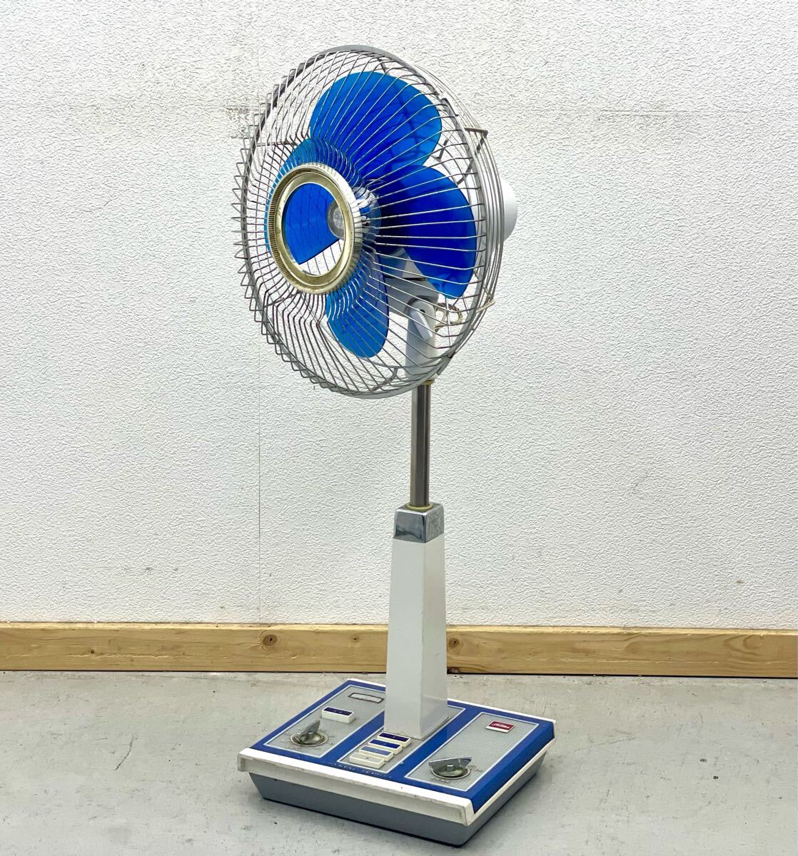 TOSHIBA 東芝 SF-30D CRYSTAL ZEPHYR レトロ扇風機 4枚羽 当時物 扇風機 アンティーク 兵庫県姫路市から 25 ...