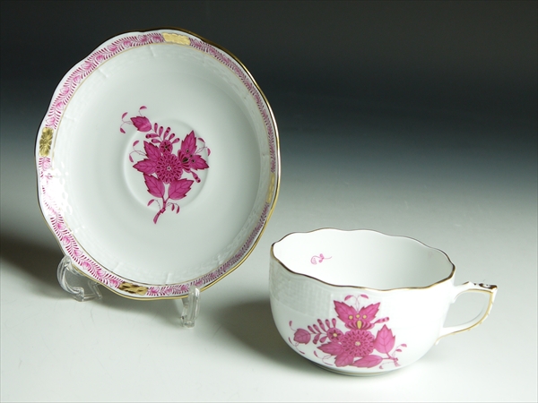 y844 HEREND ヘレンド アポニーピンク カップ&ソーサー 2客(ヘレンド)｜売買されたオークション情報、yahooの商品情報をアーカイブ公開 - オークファン（aucfan.com）