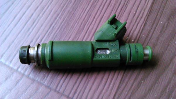 V70 XC70 インジェクター 9470229 ② B5244(ボルボ用)｜売買されたオークション情報、yahooの商品情報をアーカイブ公開 ...