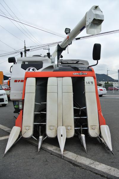 クボタ コンバイン 4条刈 AR48 SDMT 48馬力 種子用(車体)｜売買されたオークション情報、yahooの商品情報をアーカイブ公開 - オークファン（aucfan.com）