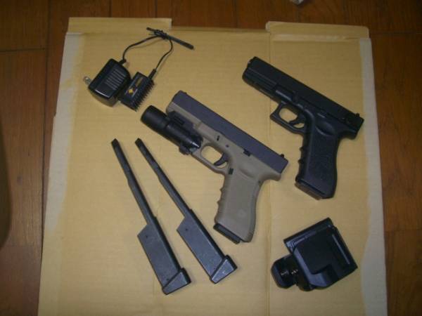 東京マルイ グロック18C WE‐TECH グロック17C セット 他(電動ガン)｜売買されたオークション情報、yahooの商品情報をアーカイブ公開 - オークファン（aucfan.com）