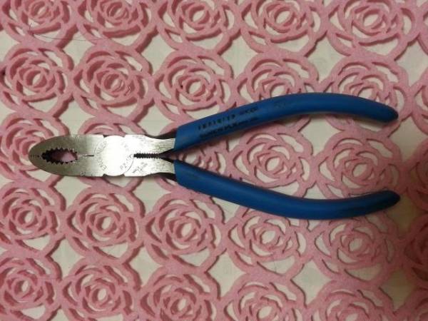 ENGINEER ペンチ型 小ネジ外し工具 ネジザウルス PZ-55(工具)｜売買されたオークション情報、yahooの商品情報をアーカイブ公開 - オークファン（aucfan.com）