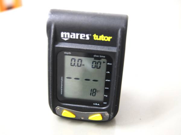 1円激安 絶対必需品 MARES tutor ダイブコンピューター(ダイブコンピュータ)｜売買されたオークション情報、yahooの商品情報をアーカイブ公開 - オークファン（aucfan.com）