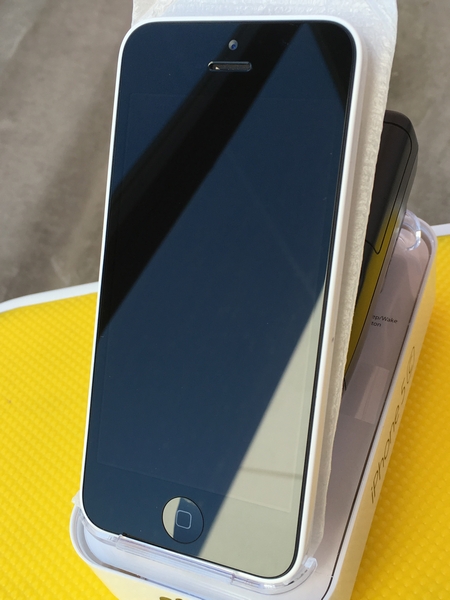同様SIMフリー iPhone5C 32GB A1456 ホワイト②(海外用)｜売買されたオークション情報、yahooの商品情報をアーカイブ ...