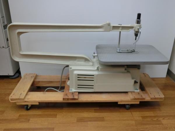 マキタ 糸ノコ盤 SJ701 キャスター付台座あり YA(糸のこ盤)｜売買されたオークション情報、yahooの商品情報をアーカイブ公開 ...