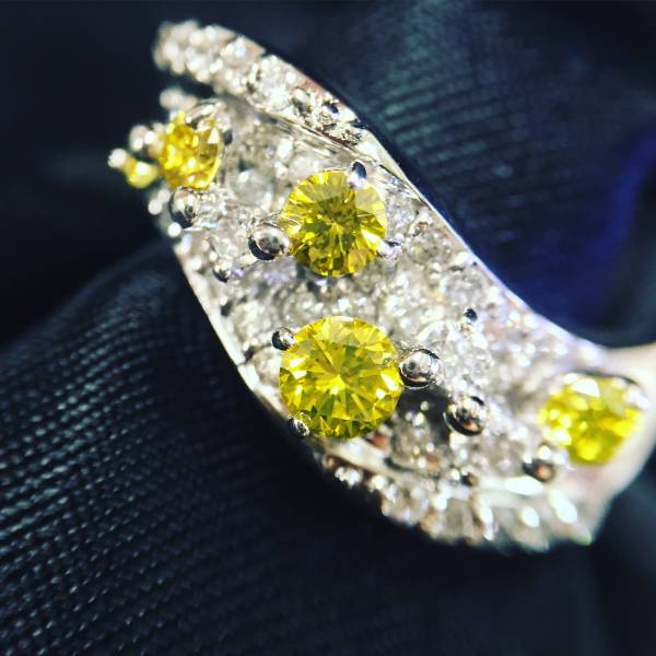 K18WG ダイヤ イエローダイヤ リング 指輪 1.05ctダイヤモンド(ホワイトゴールド台)｜売買されたオークション情報、yahooの商品情報をアーカイブ公開 - オークファン ...