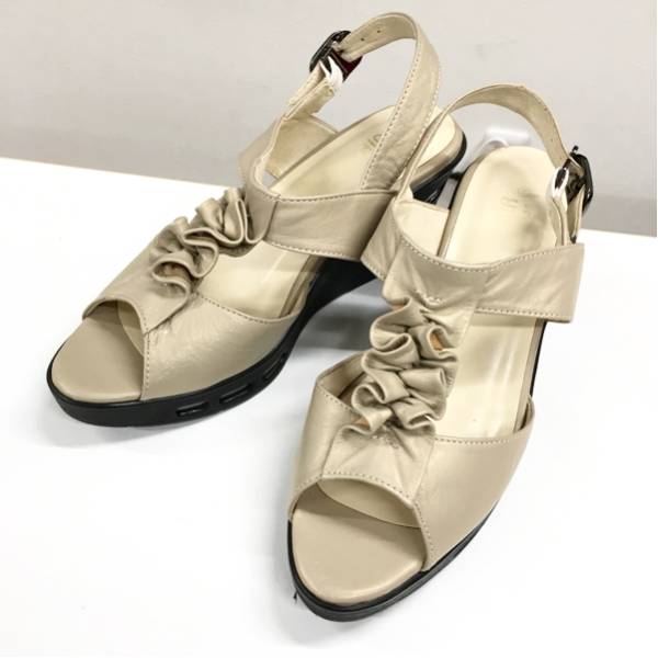 TRIPLE AIR トリプルエアー ウェッジソール サンダル パールベージュ 22.5cm EEEE(22.5cm)｜売買されたオークション情報、yahooの商品情報をアーカイブ公開 ...