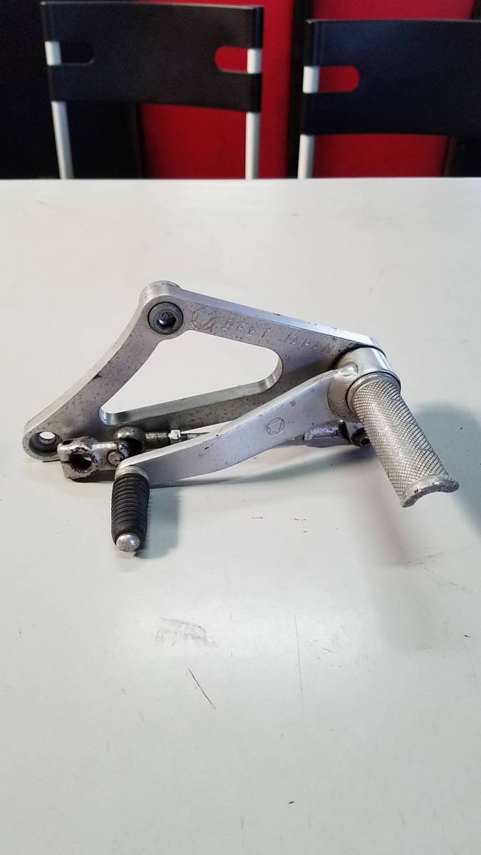 CBR400F BEET バックステップ(ホンダ用)｜売買されたオークション情報、yahooの商品情報をアーカイブ公開 - オークファン（aucfan.com）