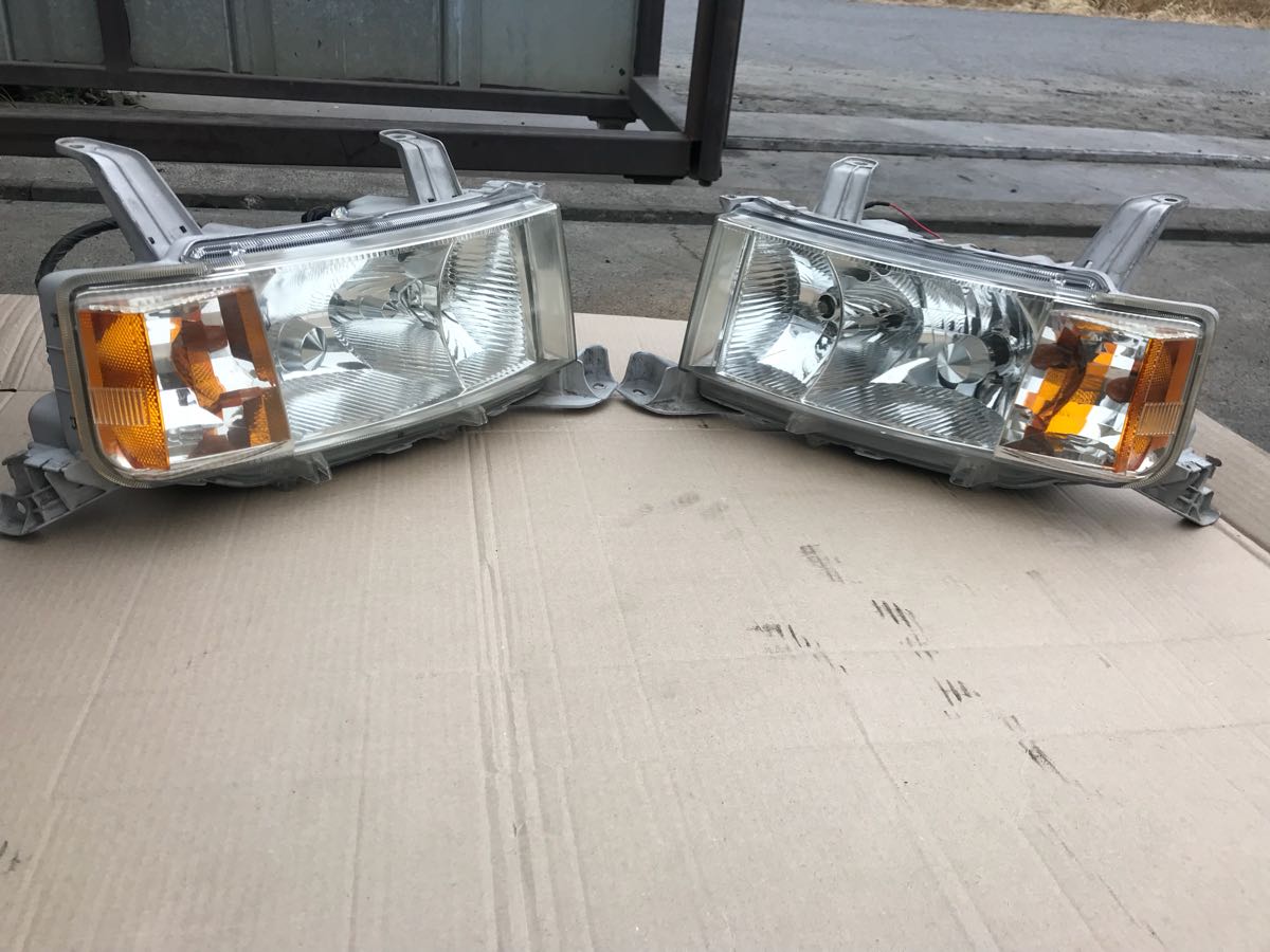 トヨタbb純正ヘッドライト右左セット toyota bb head light set(ヘッドライト)｜売買されたオークション情報、yahoo ...