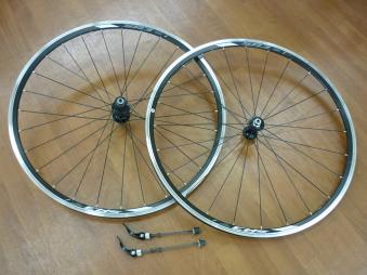 GIANT SR3 700Cロード用ホイール 品 8/9/10速対応(27インチ、700C)｜売買されたオークション情報、yahooの商品情報 ...