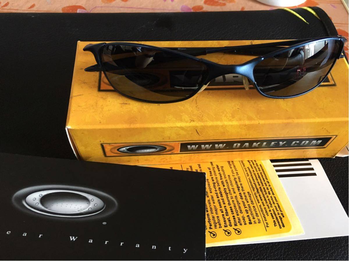 OAKLEY wiretap サングラス コバルトブルー ブラックレンズ(金属フレーム)｜売買されたオークション情報、yahooの商品情報を ...
