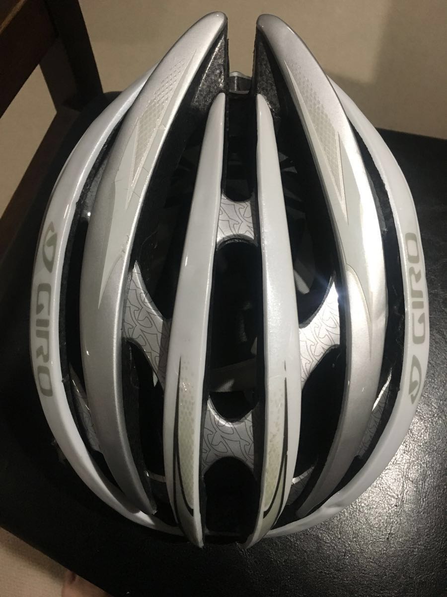 ヘルメット Giro(Mサイズ)｜売買されたオークション情報、yahooの商品情報をアーカイブ公開 - オークファン（aucfan.com）