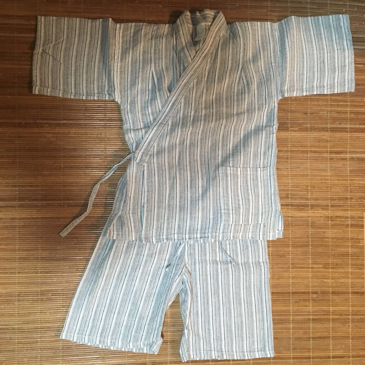 しじら織り 甚平 140(140（135～144cm）)｜売買されたオークション情報、yahooの商品情報をアーカイブ公開 - オークファン（aucfan.com）