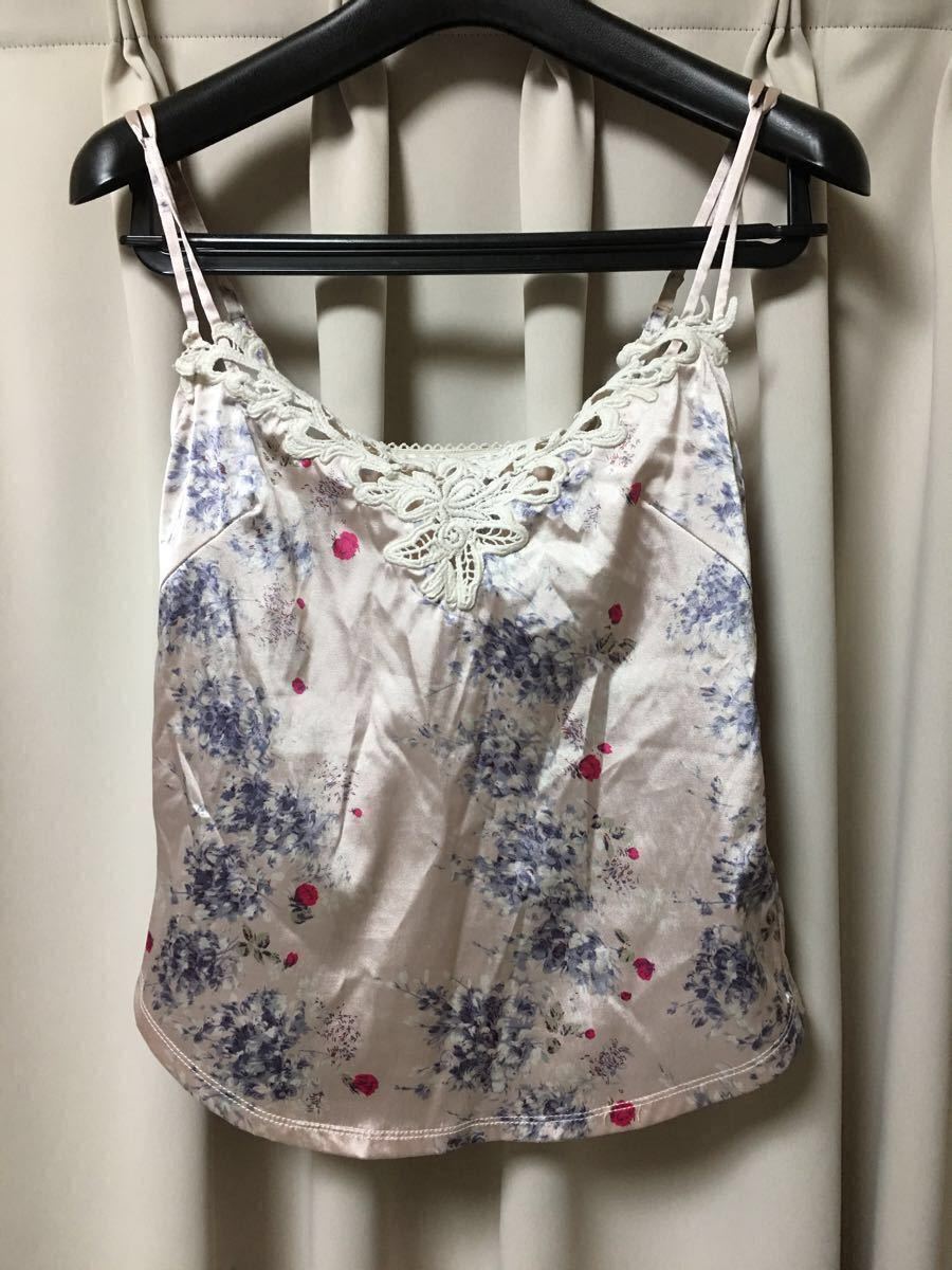 スナイデル snidel 17モデル ピンクベージュ 花柄 キャミソール ビスチェ サテン生地(その他)｜売買されたオークション情報、yahooの商品情報をアーカイブ公開 - オークファン ...