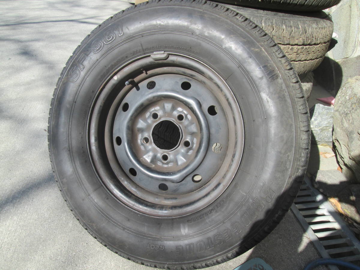 激レア当時物 日産プレジデント 最高級グレードソブリンVIP V8E H252H250/H251型 純正鉄ホイール＋おまけバリ溝タイヤ プレジ後期(ラジアルタイヤ)｜売買されたオークション情報 ...