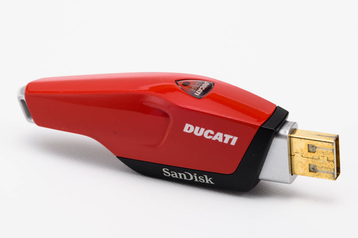 サンディスク SanDisk USBフラッシュドライブ 4GB EXTREME DUCATI エディション SDCZX-004G-JD1 ...