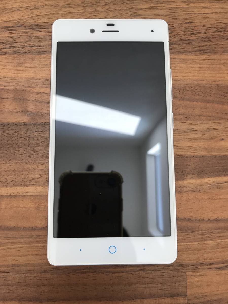 ZTE Blade E01 SIMフリー スマートフォン 本体 ホワイト android 品(国内版SIMフリー)｜売買されたオークション情報、yahooの商品情報をアーカイブ公開 ...