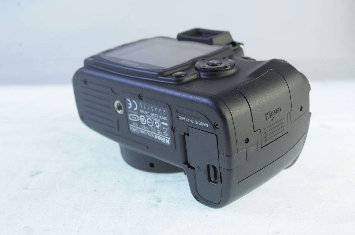 極上品 ニコン NIKON D40X ボディ バッテリー×2つき チャージャーなし 202(ニコン)｜売買されたオークション情報、yahooの商品情報をアーカイブ公開 - オークファン ...