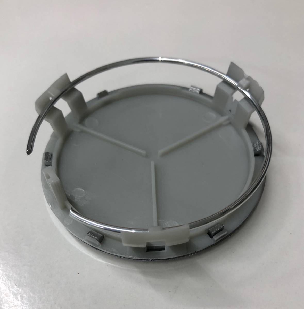 銀色75mm 4個 メルセデスベンツ ホイールセンターキャップ クロームメッキ B66470202 Mercedes-Benz AMG 旧品番 ...