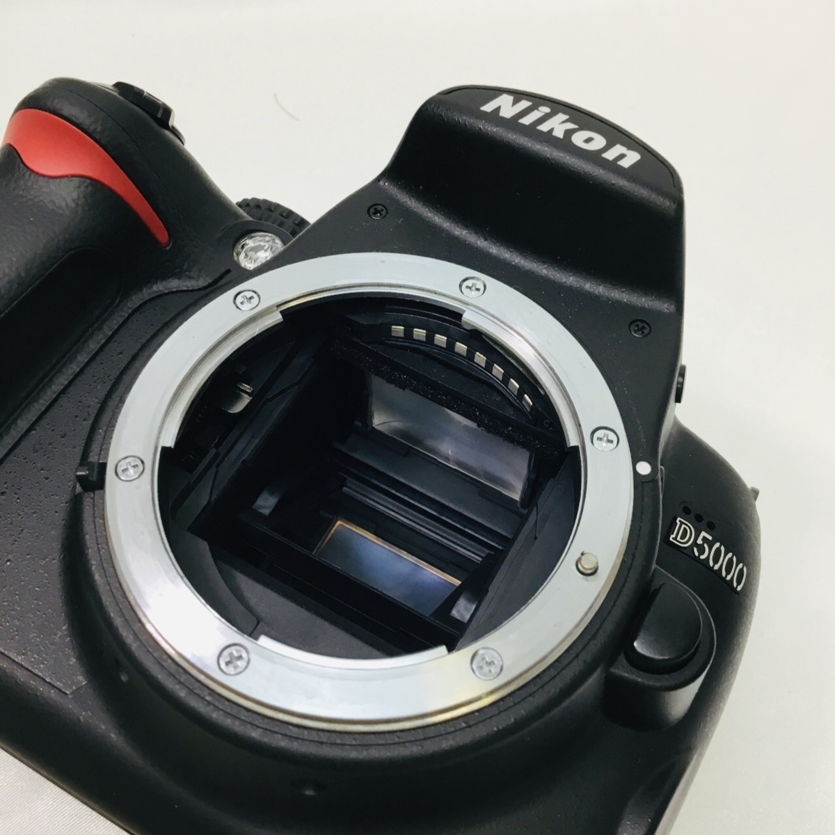 現状品/T Nikon ニコン D5000 カメラ ボディ TA1108-12(ニコン)｜売買されたオークション情報、yahooの商品情報をアーカイブ公開 - オークファン（aucfan.com）