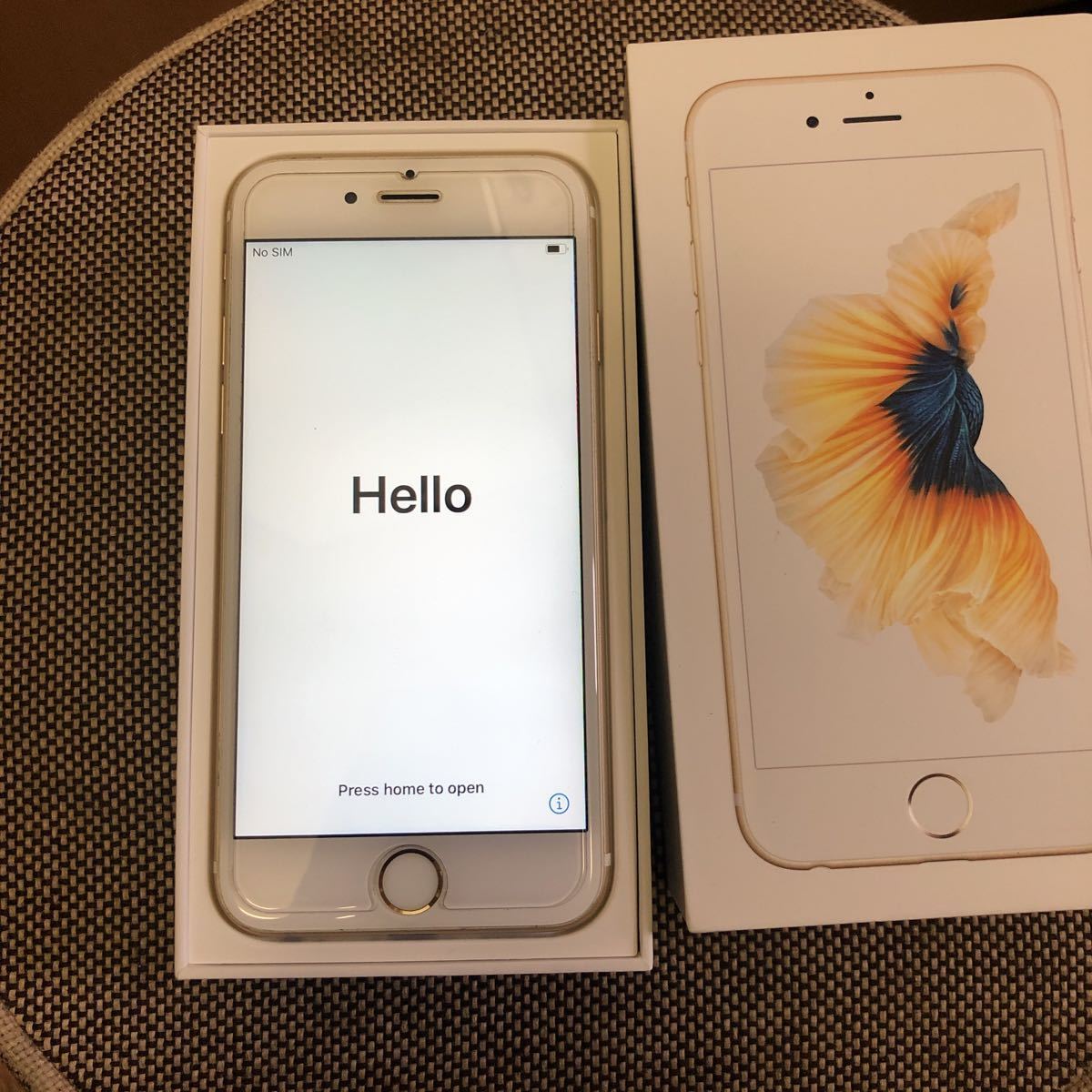 Sim Free 年収1億も夢じゃない 17Liveが楽しめる バッテリー100% 良品元箱純正イアホン付 MKQL2J/A 16GB 13k以上御落札→豪華特典付(iPhone 6s)｜売買 ...