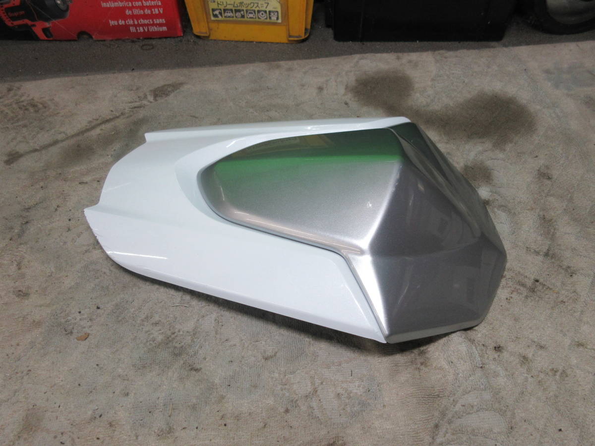 GSX-R1000 K9 純正 シングルシートカバー 実働車外し 検索 L0 L1 L2 L3 L4 L5 L6 GSX-R1000R GSX1300R GSX-S1000 CBR1000RR ...