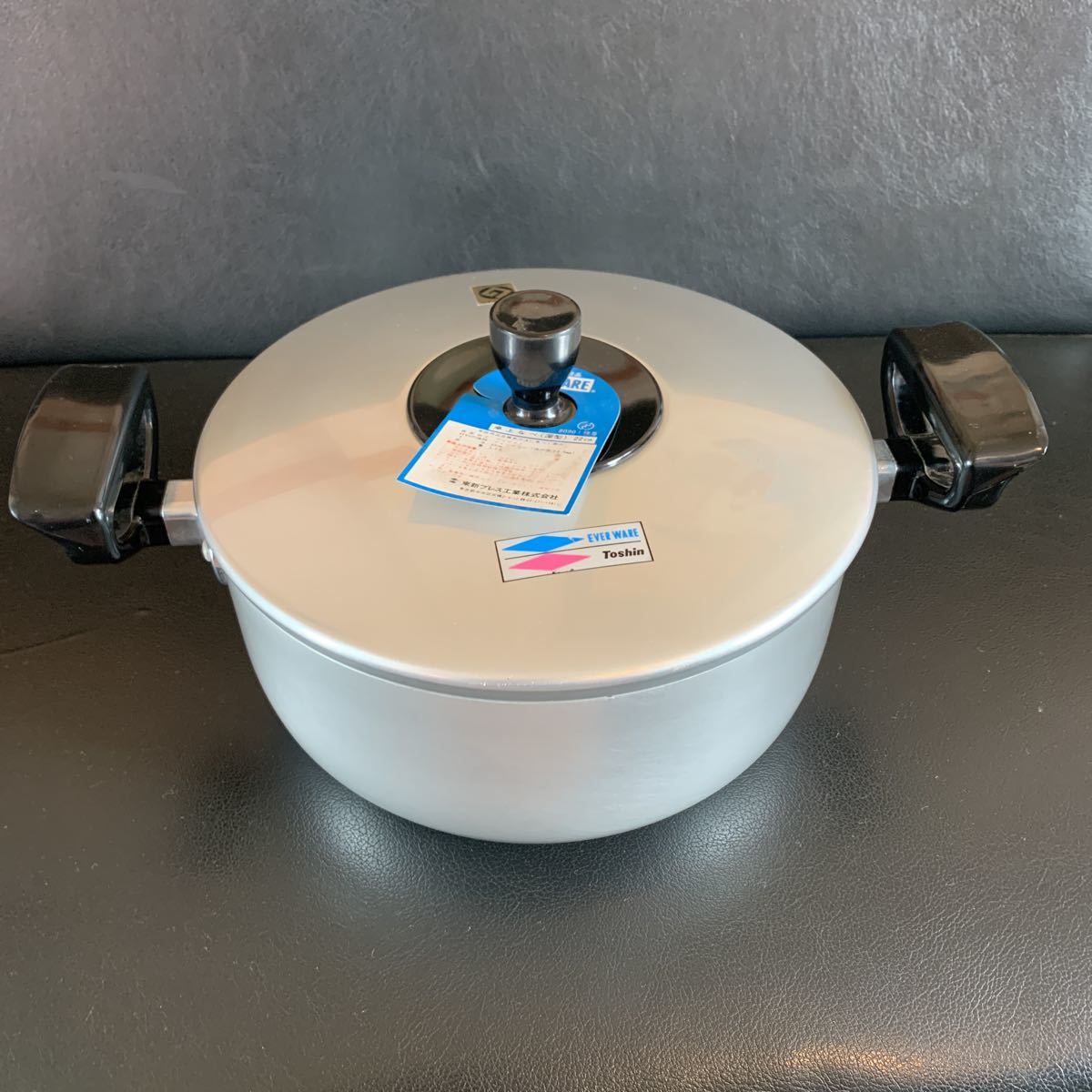 東新プレス工業 アルミ EVER WARE 卓上なべ 深型 22cm 蓋付 グッドデザイン 保管品(両手鍋)｜売買されたオークション情報、yahooの商品情報をアーカイブ公開 - オークファン ...